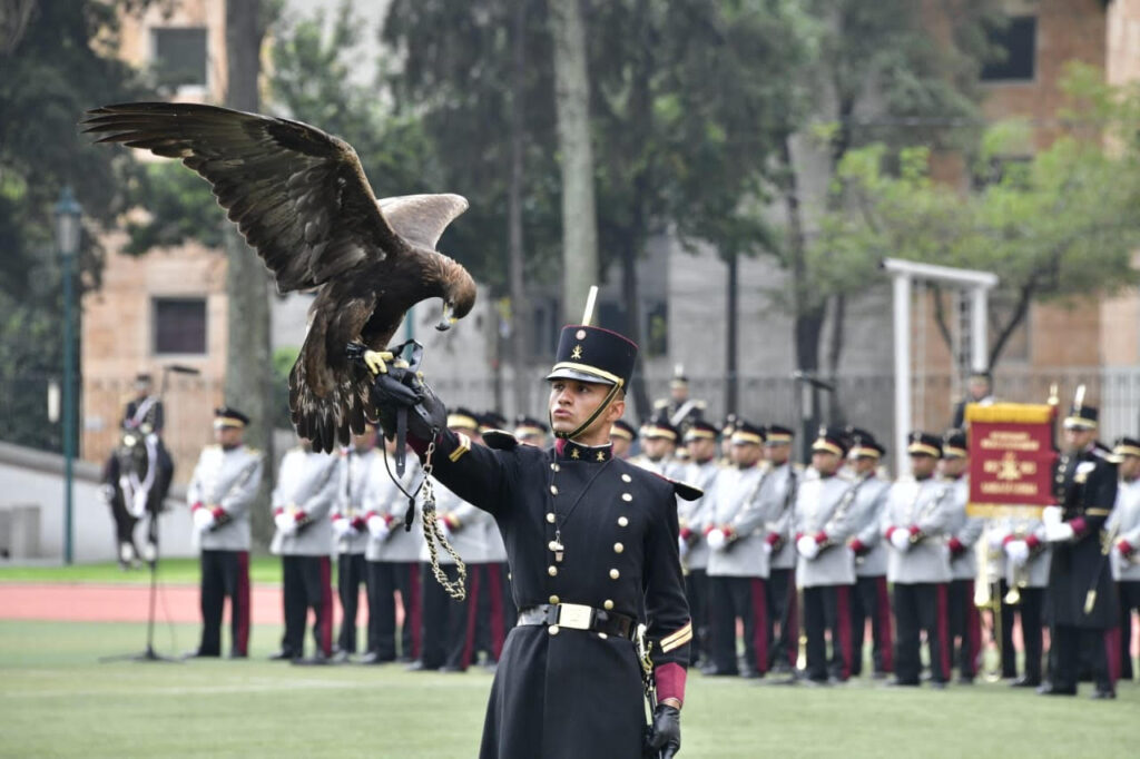 Continúan los festejos para celebrar 200 años del Heroico Colegio Militar – México Aeroespacial